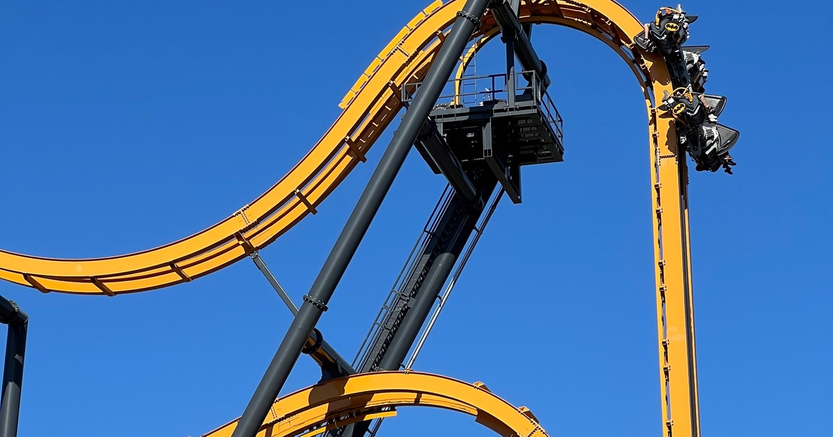 BATMAN: The Ride @ Six Flags Discovery Kingdom | Open Coaster