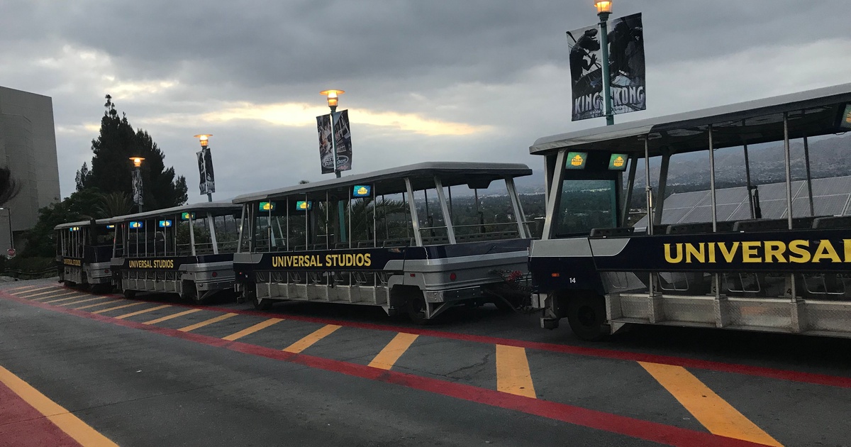 The World-Famous Studio Tour @ Universal Studios Hollywood | Open Coaster