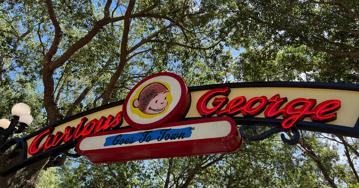 Curious George Goes to Town @ Universal Studios Florida | Open Coaster